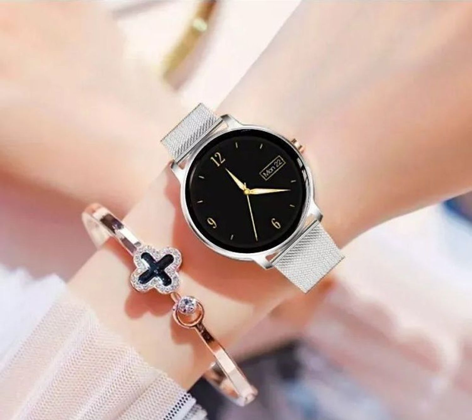 Smartwatch damski Rubicon SMARUB123 na srebrnej bransolecie RNBE66 ...